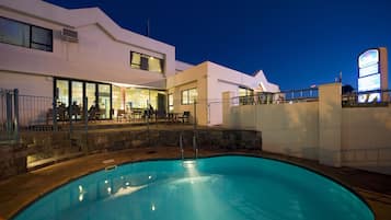 Piscina externa