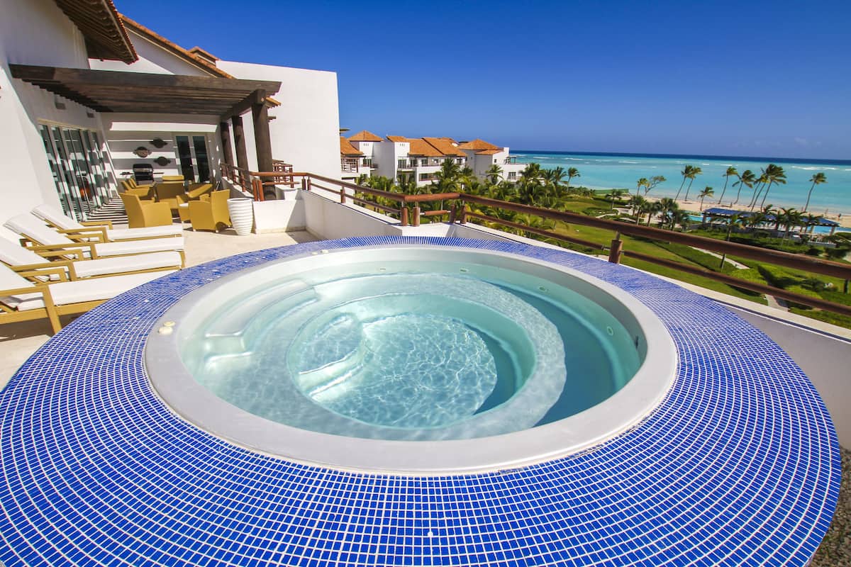 3-Bedroom Apartment With Ocean View | Terraço/pátio interior