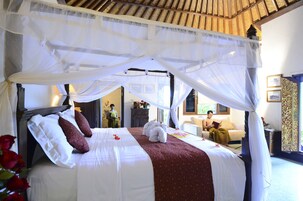 Villa (Villa Raja) | 1 quarto, minibar, cofre no quarto, secretária 