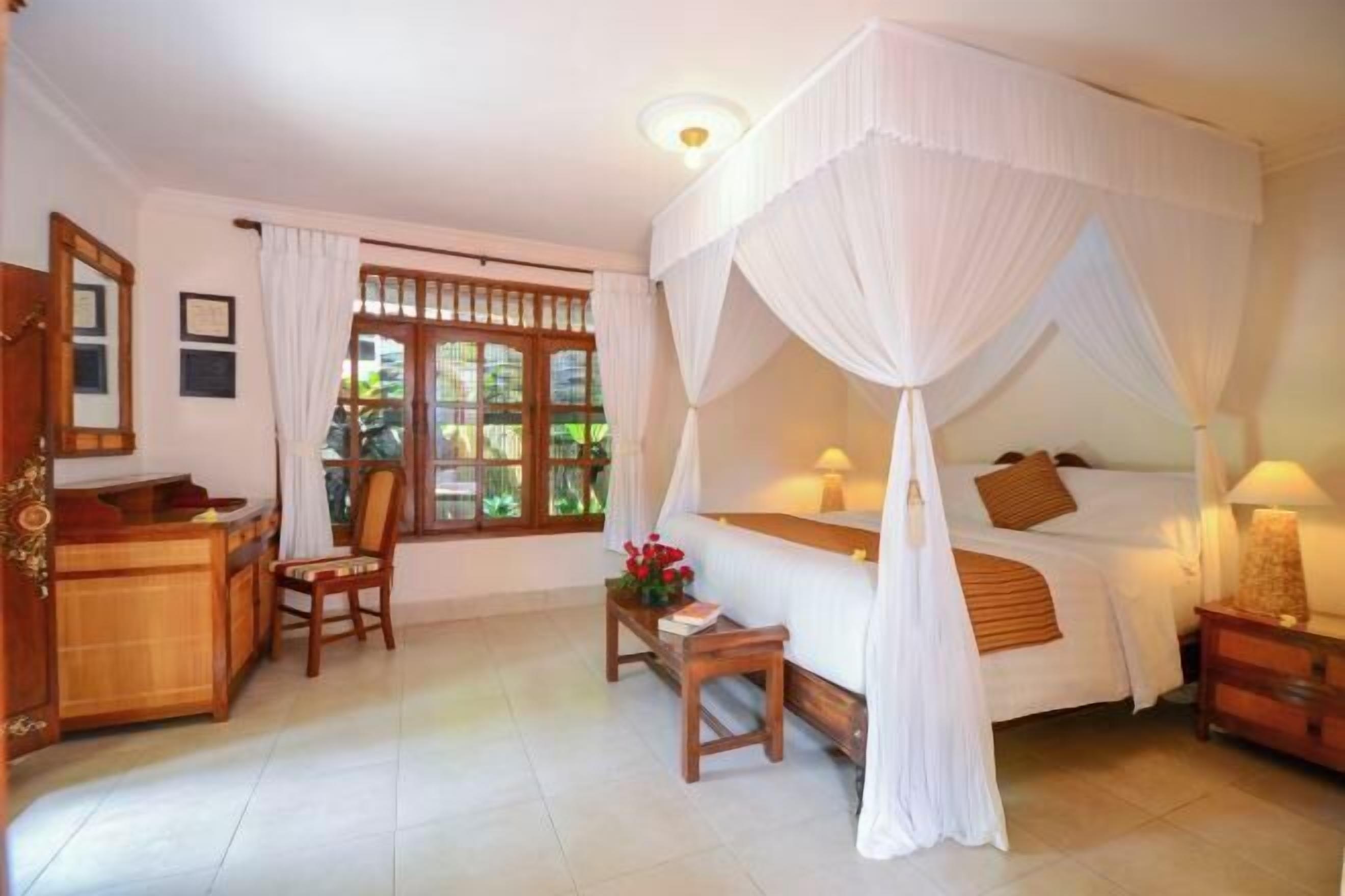 1 quarto, minibar, cofre no quarto, secretária 