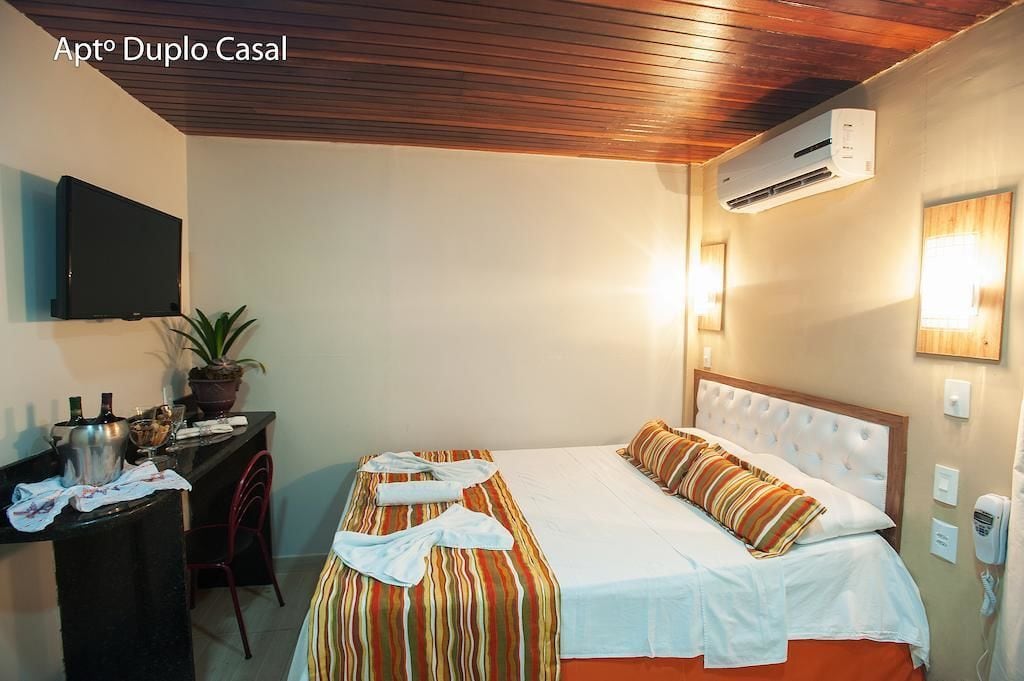 Quarto Duplo Standard | Minibar, cortinas/cortinados opacos, Wi-fi grátis 