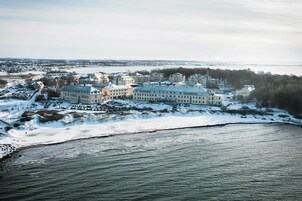Na praia, prática de vôlei de praia, Prática de surfe/bodyboard 