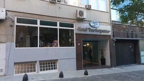 Fachada da propriedade