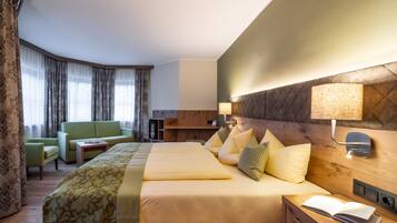 Quarto Duplo Superior, varanda (Alpenblumen) | Cofre no quarto, Wi-fi grátis, roupa de cama fornecida