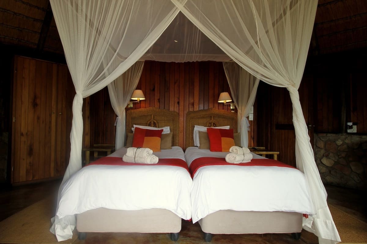 Standard Bush Chalet | 1 quarto, roupas de cama premium, cofres nos quartos, escrivaninha