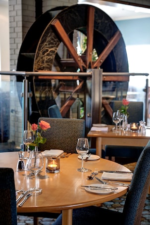 Café da manhã, almoço e jantar. Best Western Plus Milford Hotel