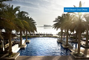 Piscina infinita