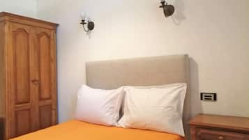 Quarto Duplo | Cofre no quarto, Wi-fi grátis, roupa de cama fornecida