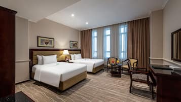 Quarto júnior, 2 camas de solteiro | 1 quarto, frigobar, cofres nos quartos, ferros/tábuas de passar roupa
