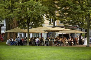 Café da manhã, almoço e jantar; culinária italiana
