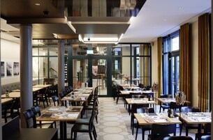 Pequenos-almoços, almoços, jantares servidos, cozinha italiana 