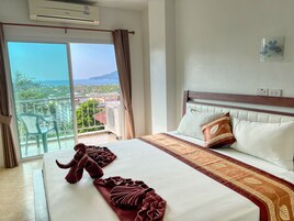 Apartamento, 2 quartos, casa de banho anexa, vista para o oceano | Vista do quarto