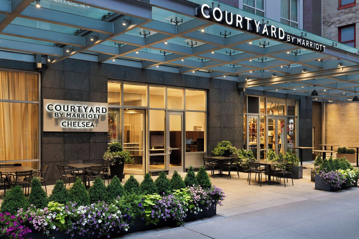 Courtyard by Marriott New York Manhattan / Chelsea Reviews, Deals ...
