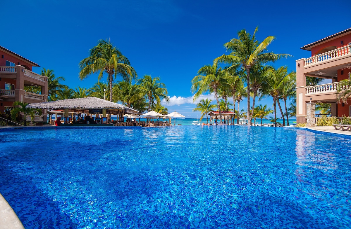 Where to Stay in Roatán in 2026: Areas and Accommodations to Choose