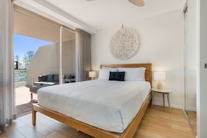 Apartamento Superior, 1 quarto, vista para a praia, junto à praia | 1 quarto, ferro/tábua de engomar, Wi-fi grátis 