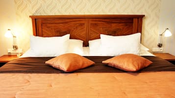 Suíte presidencial, 2 quartos, 2 banheiros (Spa Access) | Frigobar, cofres nos quartos, escrivaninha, cortinas blackout