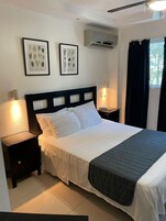 1 quarto, roupas de cama antialérgicas, cofres nos quartos, escrivaninha