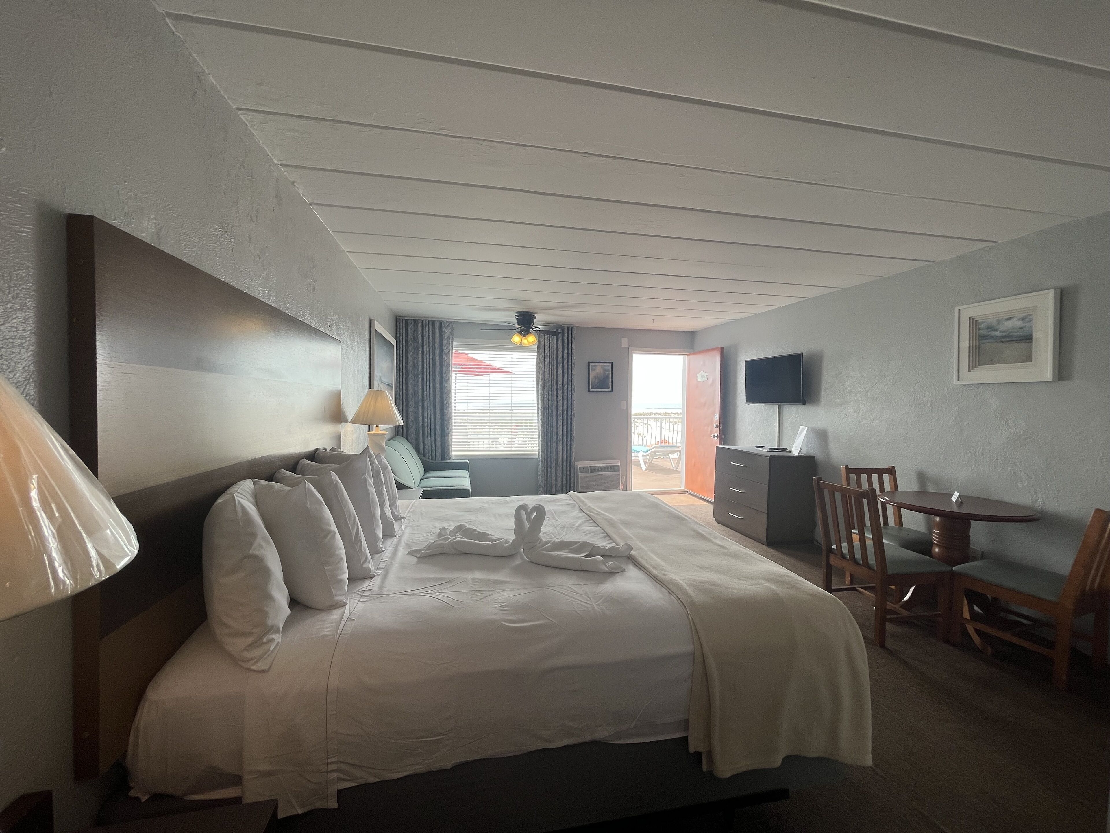 Suite Familiar, 1 cama king-size e sofá-cama, kitchenette (Ocean Front) | 1 quarto, Wi-fi grátis, roupa de cama fornecida 