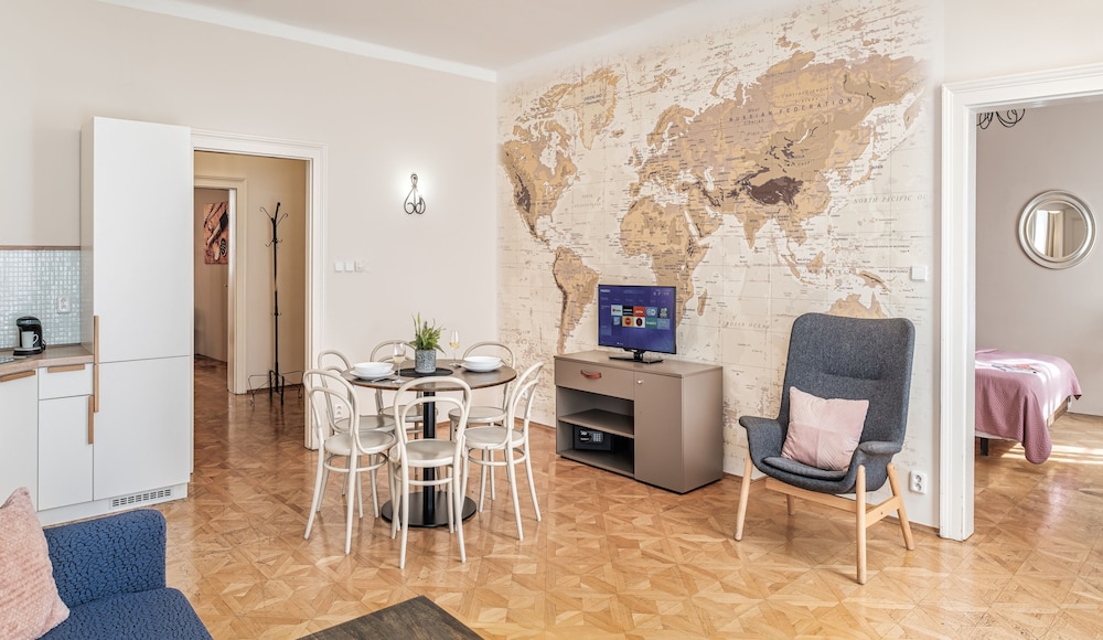 6 Continents Apartments By Adrez Living - Prague