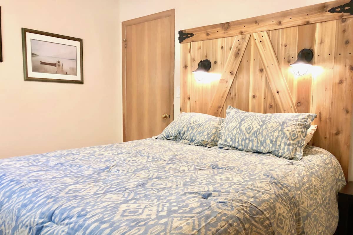 Casa luxo, 3 quartos | Wi-Fi de cortesia, roupa de cama
