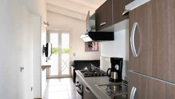 Apartamento (4 persons) | Cozinha privada | Cafeteira/chaleira, chaleira elétrica
