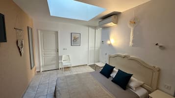 Apartamento conforto, 1 cama de casal e sofá-cama | 1 quarto, roupas de cama premium, cofres nos quartos, escrivaninha