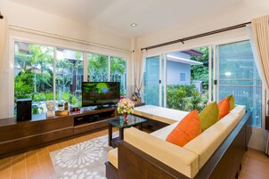 TV LED, DVD player, filmes pagos