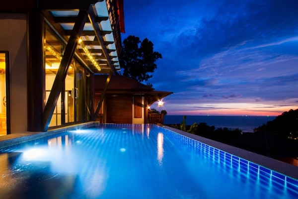 2 Bedrooms Pool Villas Sea View | Piscina particular