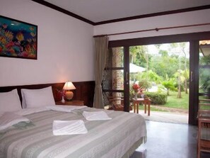 Frigobar, cofres nos quartos, berços grátis