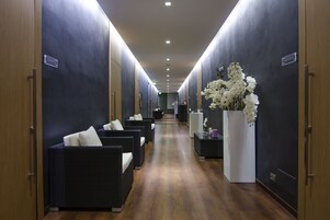 Sauna seca, banheira de hidromassagem, banho turco/hammam