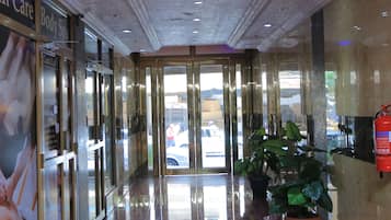Entrada (vista interior)