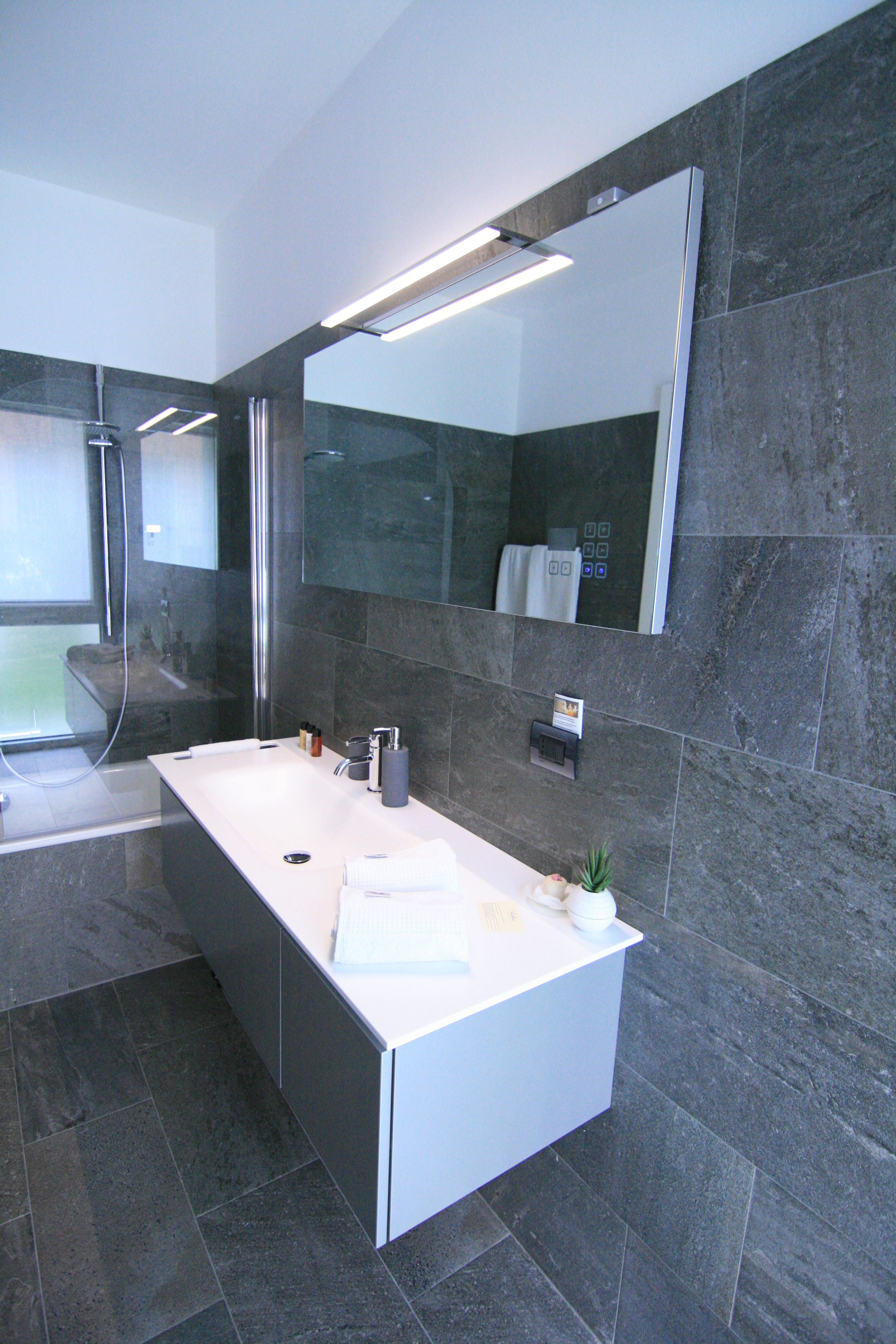 Double Room Standard | Banheiro | Produtos de toalete grátis, secador de cabelo, chinelos, bidê
