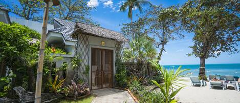 Seafront Bungalow | Vista para praia/oceano