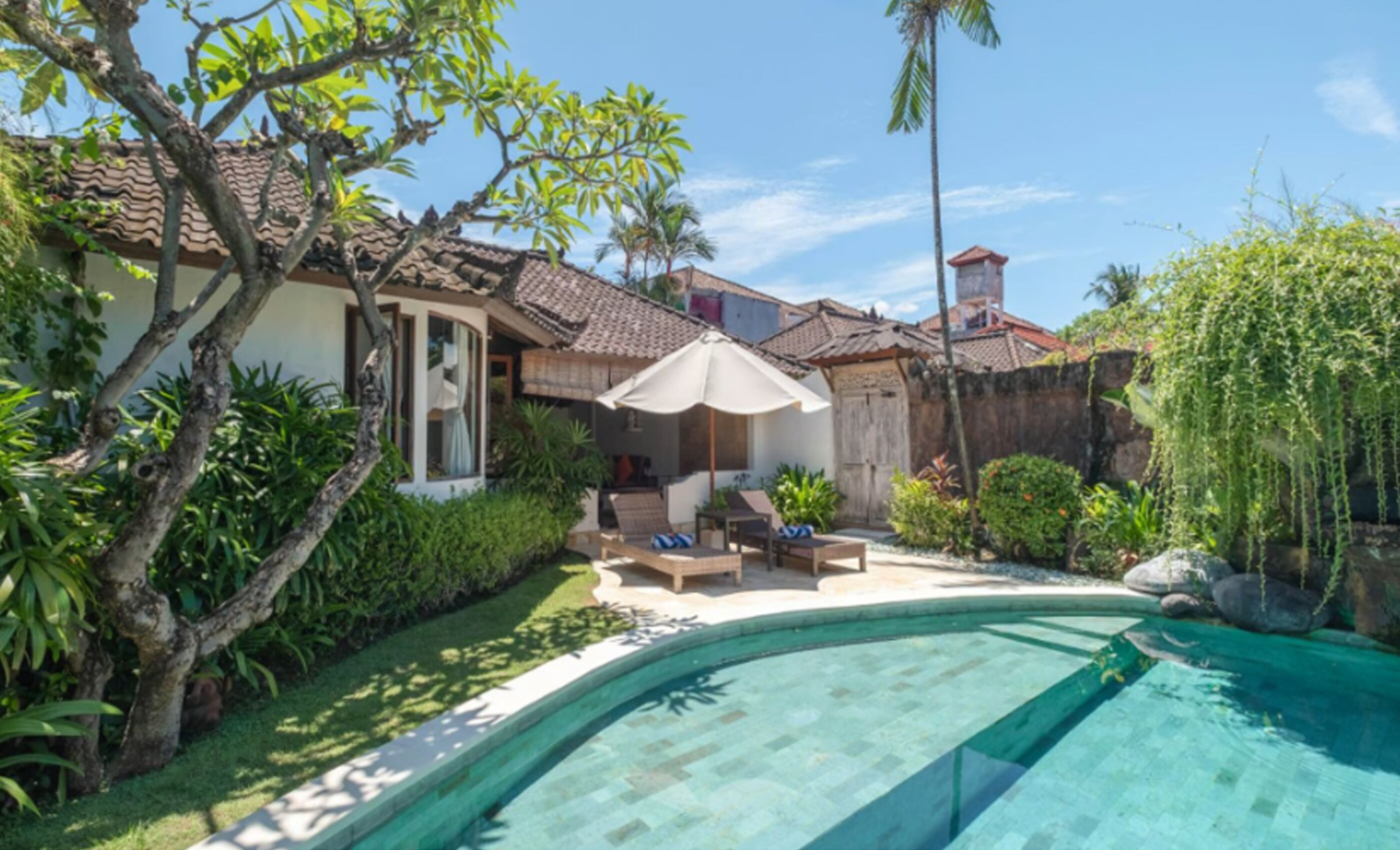 Villa Básica, 1 quarto, piscina privativa, vista para a piscina (1 Bedroom Pool Villa) | Cofre no quarto, com decoração personalizada 