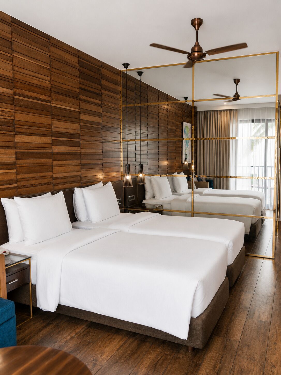 Roupa de alta qualidade, camas de colchão pillowtop, minibar 