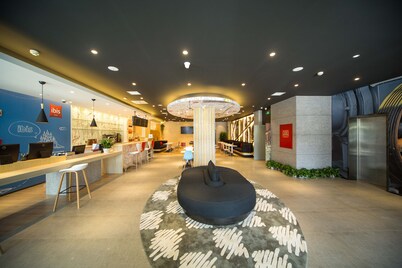 ibis Lanzhou Dongfanghong Plaza Hotel