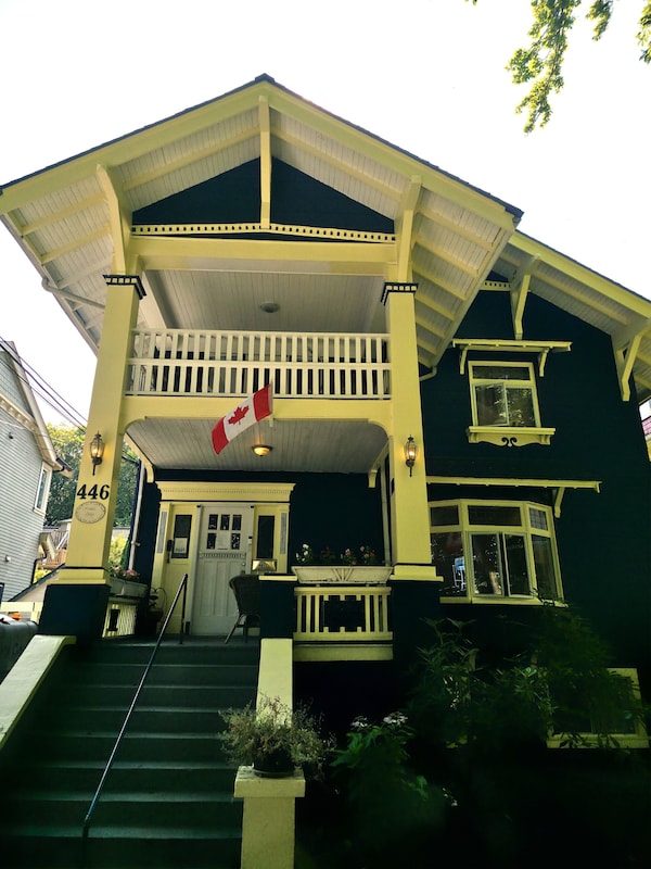 Cambie Lodge B&b - British Columbia