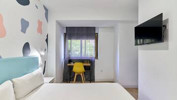 Quarto casal urbano, 1 cama de casal ou 2 camas de solteiro, banheiro privativo | Roupas de cama premium, Wi-Fi de cortesia, roupa de cama