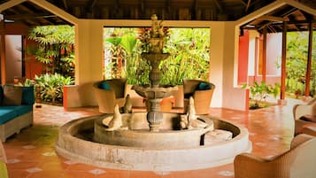 Sala(s) para tratamentos a casais, sauna, banheira de hidromassagem
