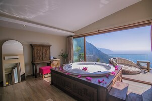 Honeymoon Suite (Sea View) | 1 quarto, roupa de alta qualidade, minibar, cofre no quarto