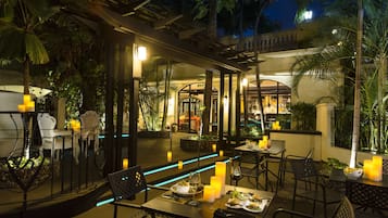 Bar (no alojamento)