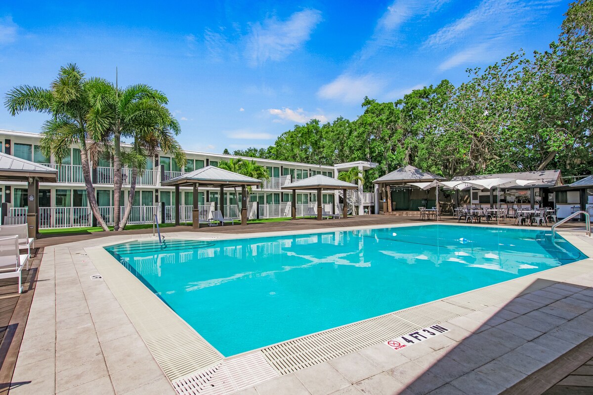 Casey Key Resorts - Mainland Reviews, Deals & Photos 2023 - Expedia