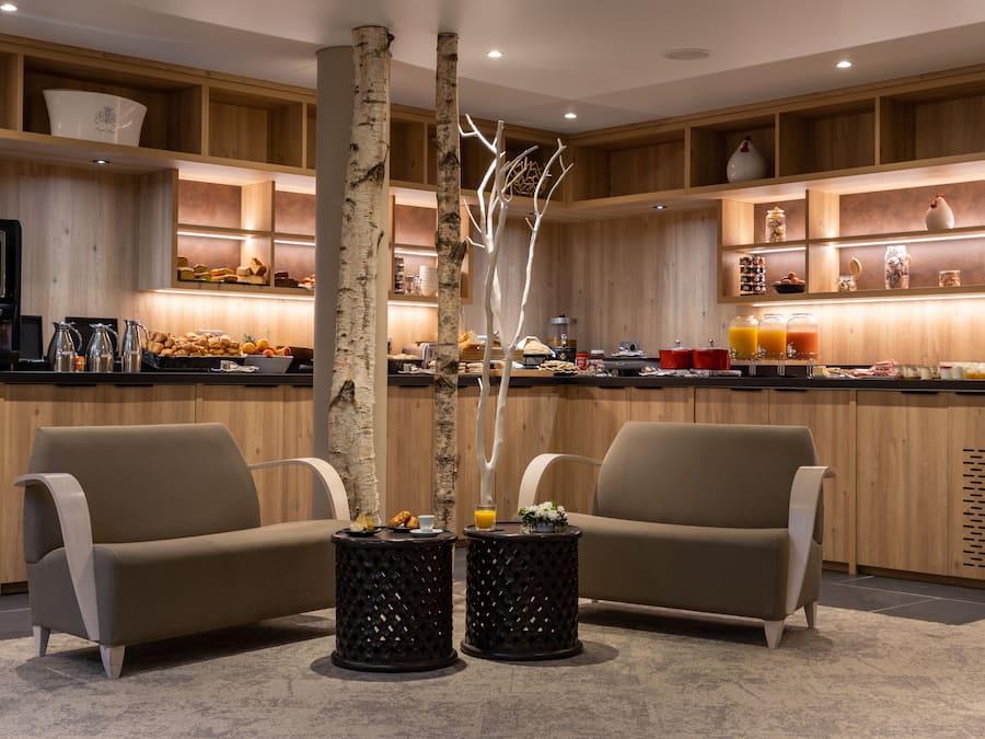 Café da manhã continental todos os dias (EUR 18 por pessoa)