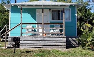 Bungalow, 1 quarto, cozinha (1 King Bed) | Terraço/pátio interior