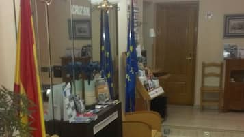 Área de estar no saguão