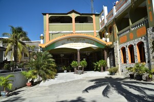 Fachada da propriedade