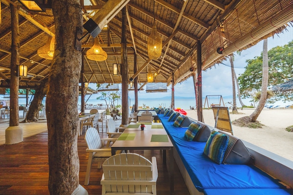 Cozinha tailandesa, com vista para a praia