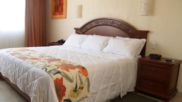 Cofres nos quartos, ferros/tábuas de passar roupa, Wi-Fi de cortesia