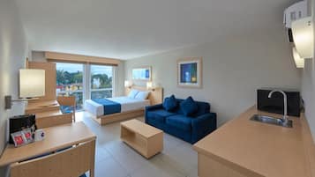 Suite, 1 cama queen-size e sofá-cama | Secretária, ferro/tábua de engomar, Wi-fi grátis
