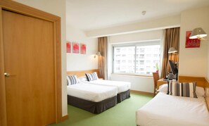 Quarto casal ou duplo | Frigobar, cofres nos quartos, escrivaninha, quartos à prova de som